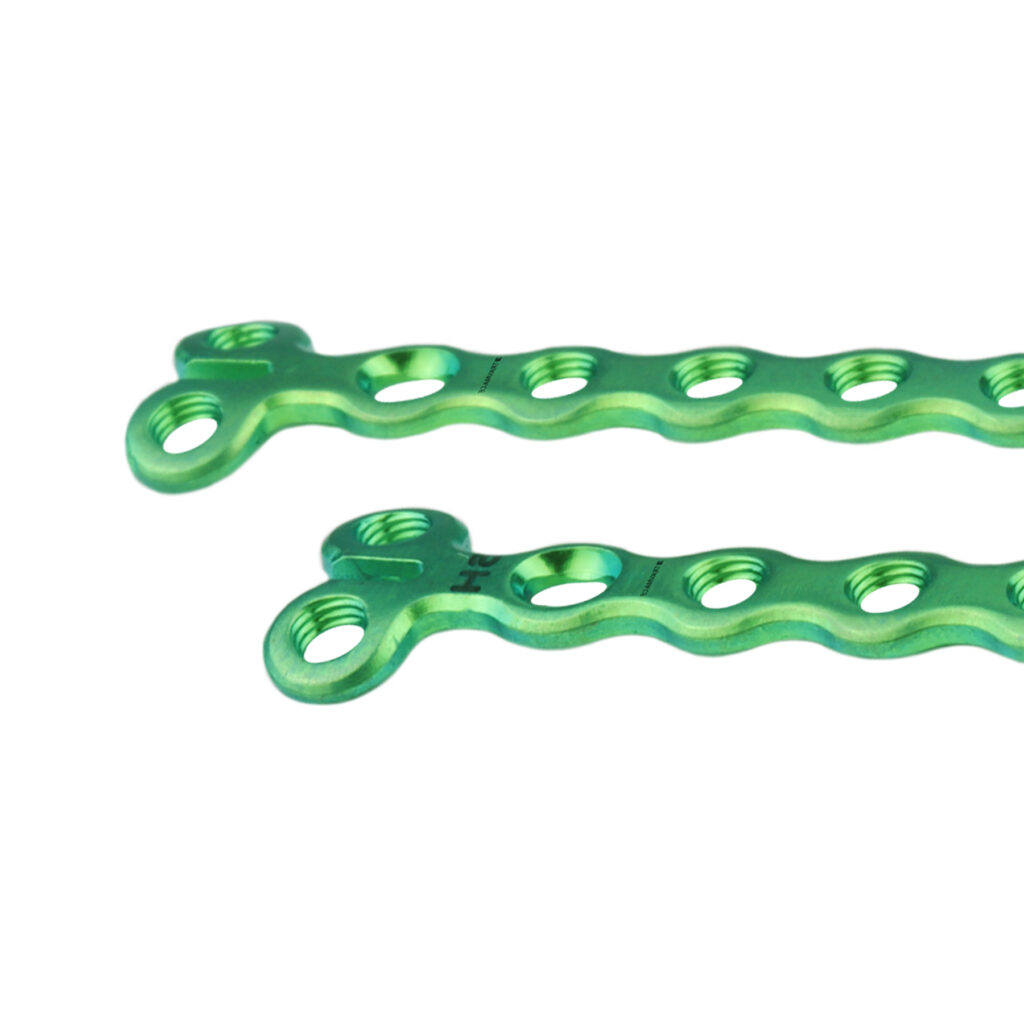 PLACA CONDYLAR LCP 1.5 MM PERFIL 1.0 MM TITANIO - Travma medical